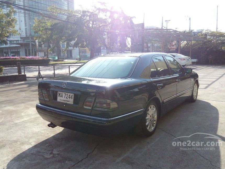Mercedes-Benz E230 1997 Avantgarde 2.3 in กรุงเทพและปริมณฑล Automatic ...