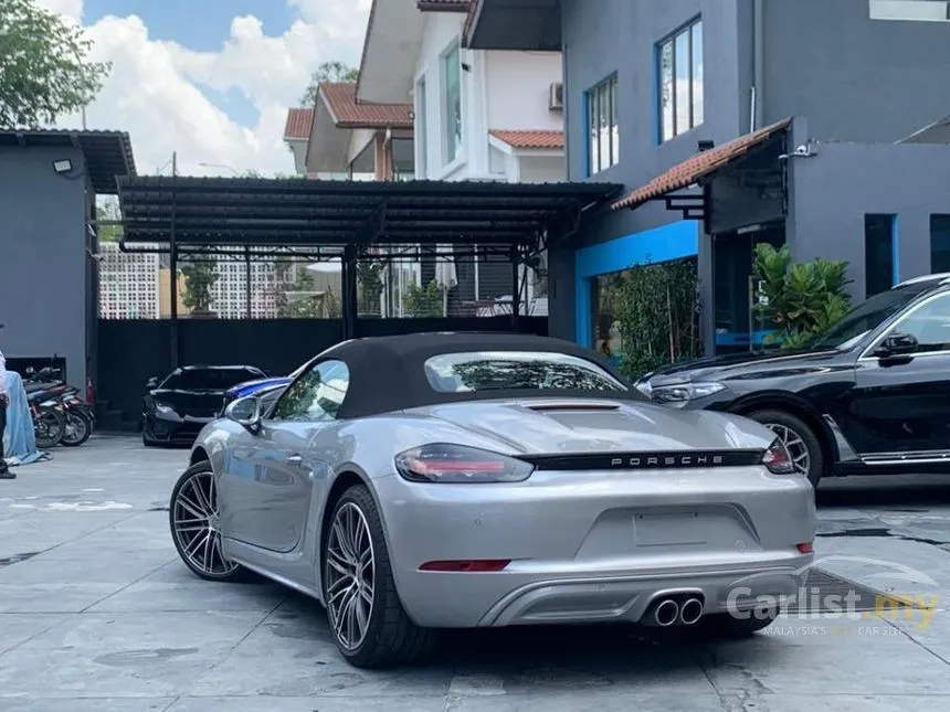 Used 2020 Porsche 718 2.0 Boxster Convertible - Carlist.my