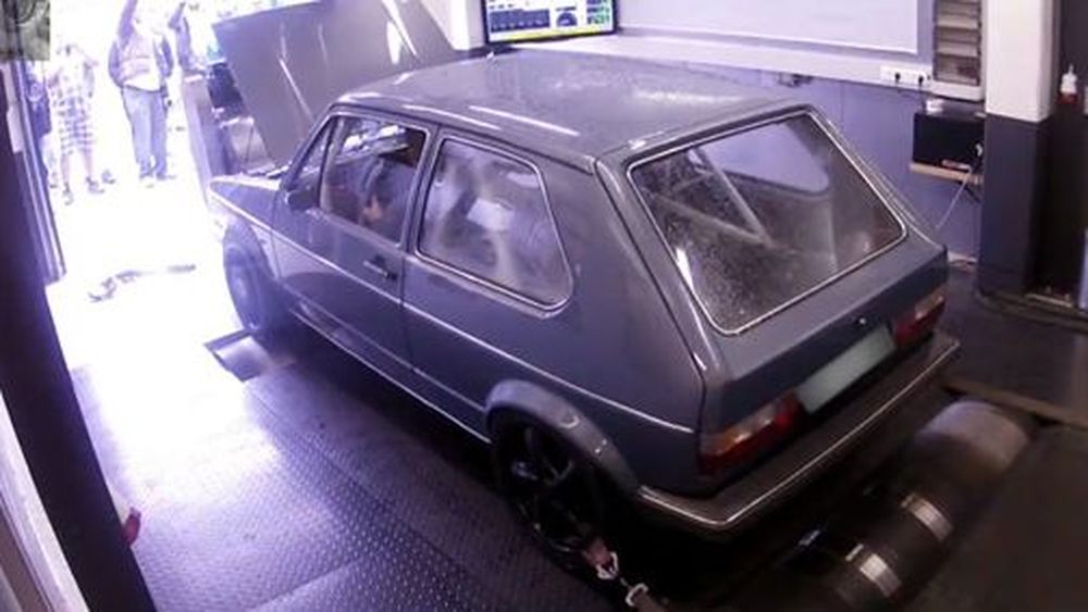 แก่แต่เก๋า Volkswagen Golf I เจนเนอเรชั่นแรกโมดิฟายด์เต็ม 736 แรงม้า ...