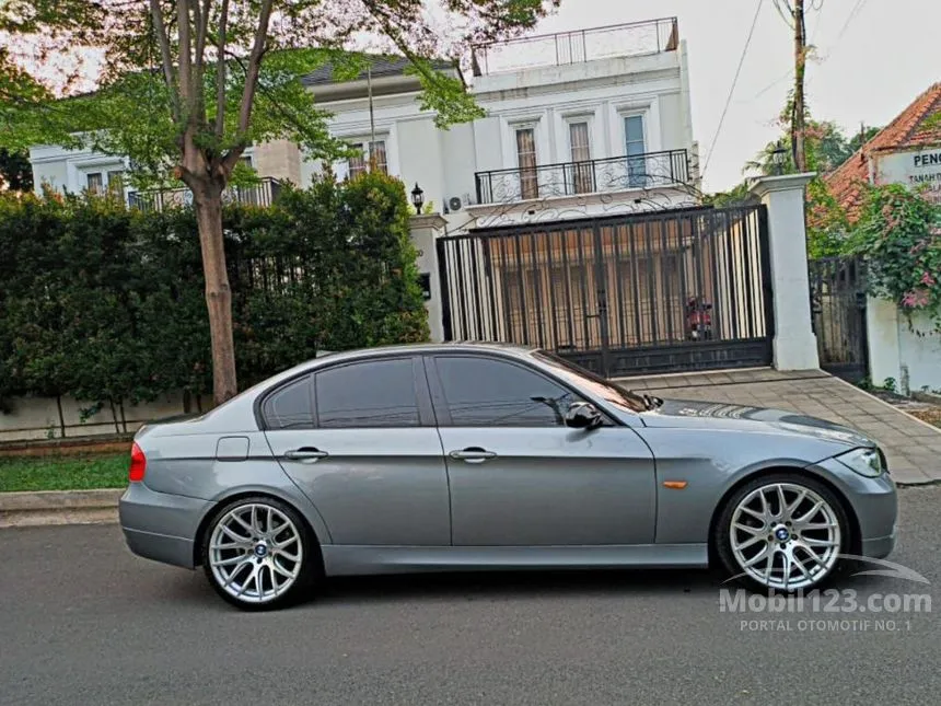 Jual Mobil BMW 320i 2006 2.0 di DKI Jakarta Automatic Sedan Abu-abu Rp 123.000.000 - 11617605 ...
