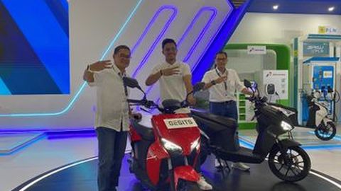 Harga Motor Listrik di Indonesia serta Spesifikasinya - Berita Otomotif ...
