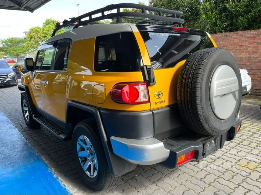 Recon 2018 TOYOTA FJ CRUISER COLOUR PACKAGE 4.0 A-TRAC FREE 5 YEARS ...