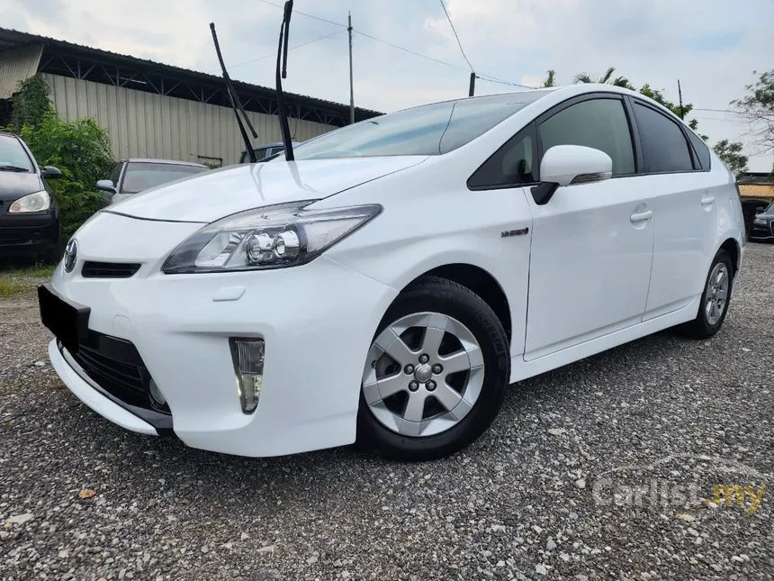 Used 2012 Toyota Prius 1.8 Hybrid Luxury Hatchback - Carlist.my