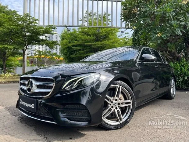 Jual Mercedes-Benz E-Class E300 Bekas di Indonesia Harga Murah, Kondisi ...
