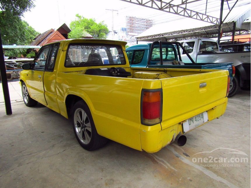 Mazda Magnum Thunder 1994 STD 2.5 in ภาคตะวันออก Manual Pickup สีเหลือง ...