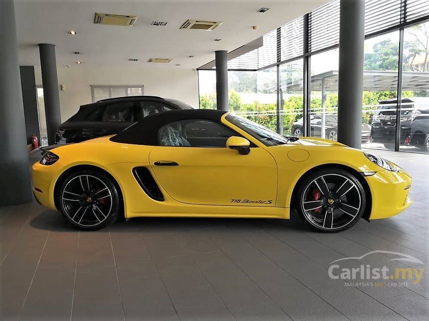 Porsche 718 2018 Boxster S 2.5 in Selangor Automatic Convertible Yellow ...