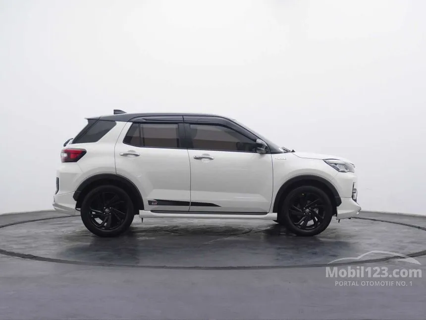 Jual Mobil Toyota Raize 2021 GR Sport 1.0 di DKI Jakarta Automatic ...