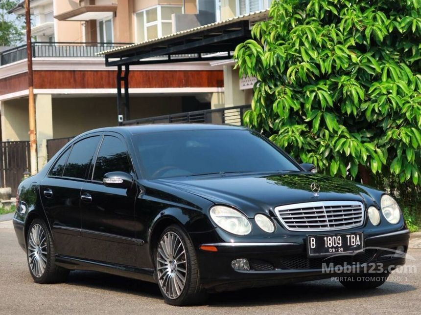 Jual Mobil Mercedes-Benz E260 2004 E260 2.6 di DKI Jakarta Automatic Sedan Hitam Rp 75.000.000 ...
