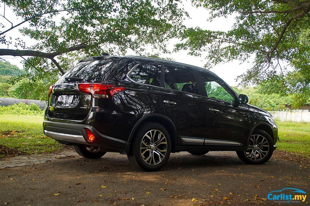 Review: Mitsubishi Outlander 2.0 4WD – Underrated Can Be Good ...