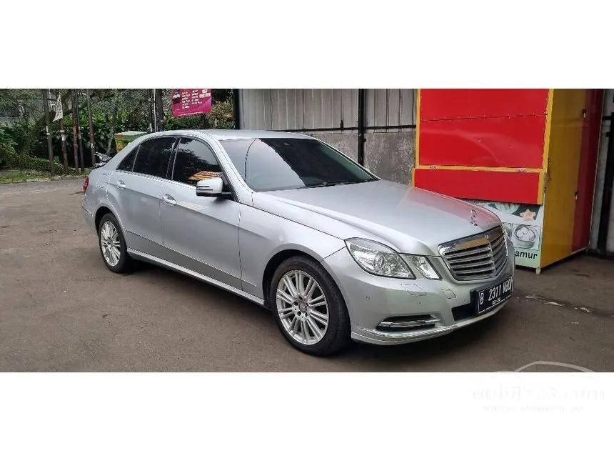Jual Mobil Mercedes-Benz E300 2011 Elegance 3.0 di DKI Jakarta Automatic Sedan Silver Rp 258.000 ...
