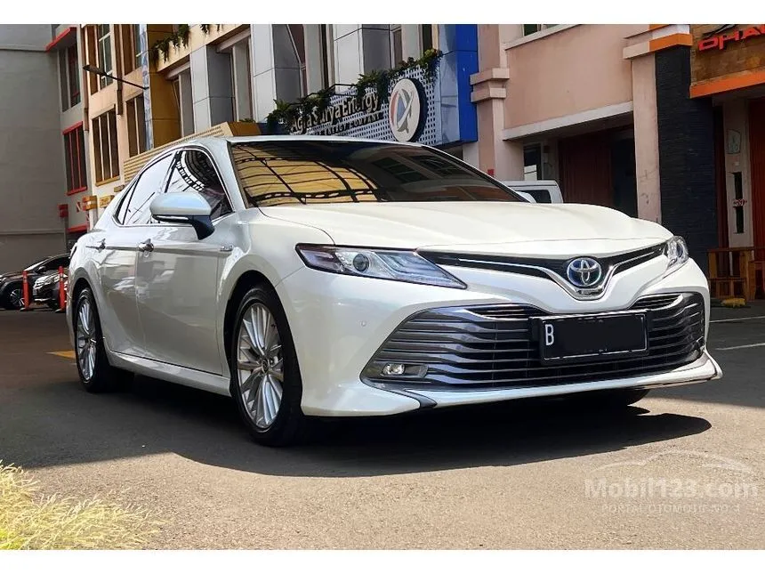 Jual Mobil Toyota Camry Hybrid 2020 HV 2.5 di DKI Jakarta Automatic ...