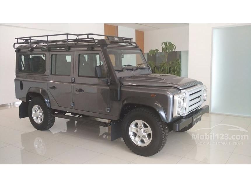 Jual Mobil Land Rover Defender 2015 SUV 2.2 di DKI Jakarta Manual Abu ...