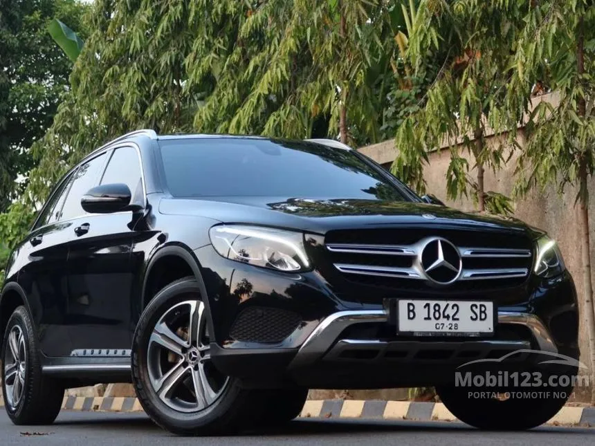 Jual Mobil Mercedes-Benz GLC200 2018 AMG 2.0 di Banten Automatic SUV ...
