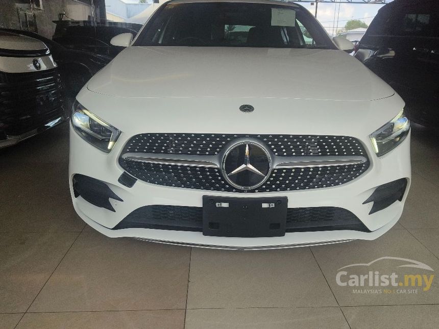 Mercedes-Benz A180 1.3 AMG 2022 - RM 153,000 - Carlist.my