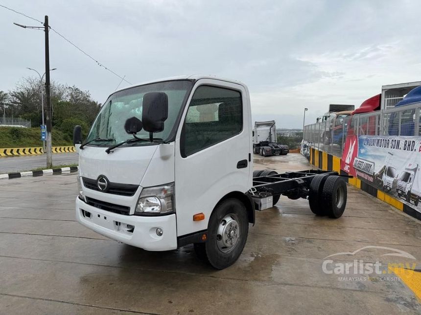 Recon 2025 Hino 300 Series 4.0 XZU710 Lorry - Carlist.my
