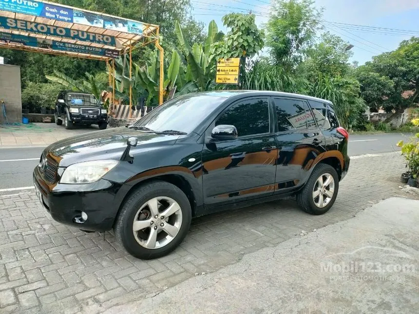 Jual Mobil Toyota RAV4 2007 2.4 di Jawa Timur Automatic SUV Hitam Rp ...