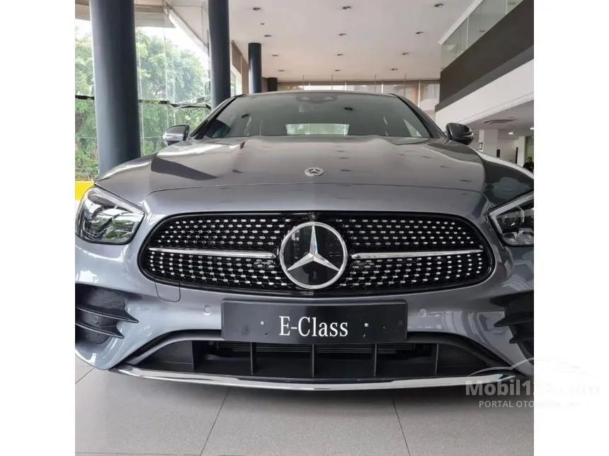 Jual Mobil Mercedes-Benz E300 2023 AMG Line 2.0 di DKI Jakarta Automatic Sedan Abu-abu Rp 1.600 ...