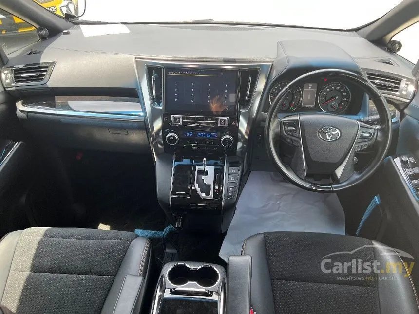 Recon 2017 Toyota Alphard 2.5 G SA Type Black Fully CONVERT TO NEW ...
