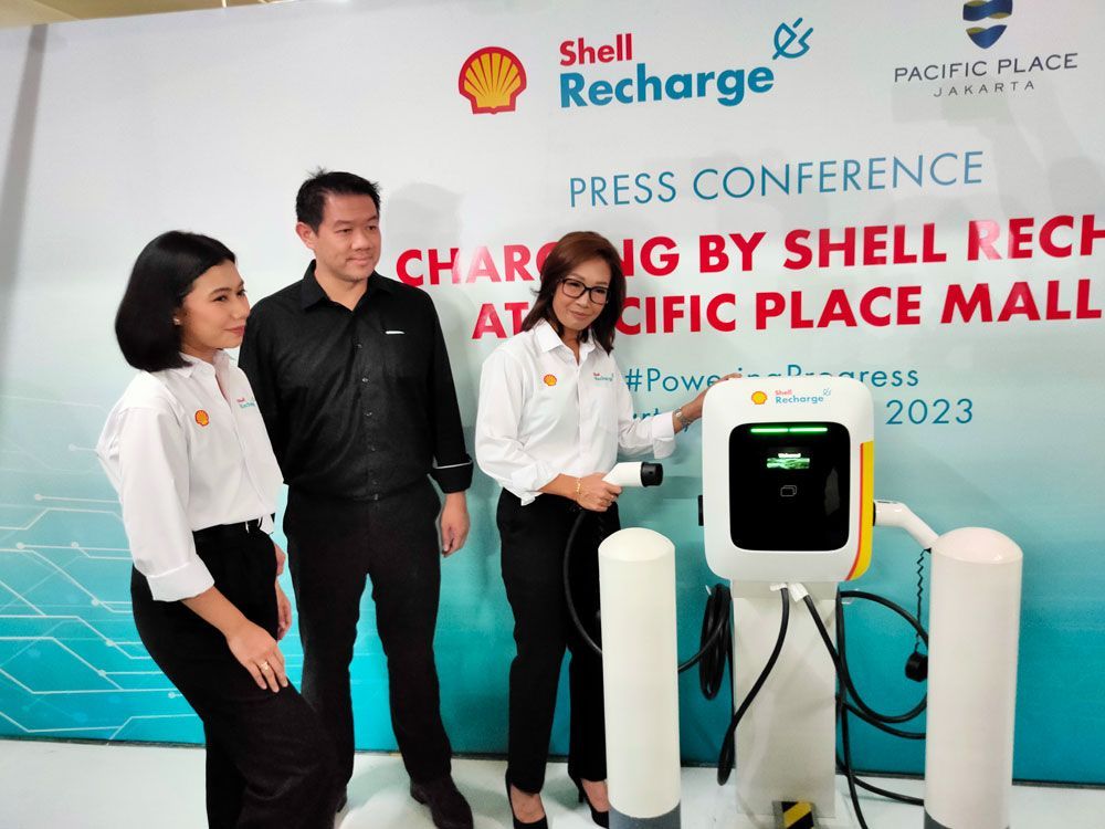 Shell Sediakan Tempat Cas Mobil Listrik di Mal Mewah - Berita Otomotif ...