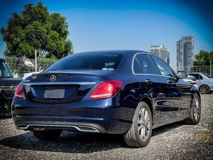 Recon 2018 Mercedes-Benz C200 2.0 Avantgarde With Sport Plus Full Spec ...