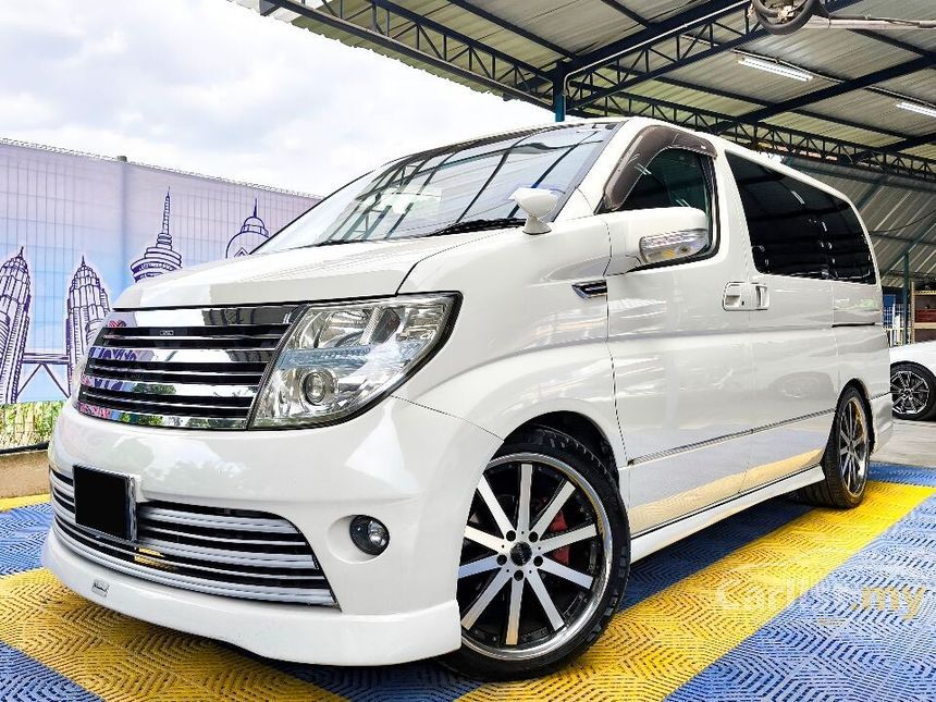Used Nissan ELGRAND 3.5 E51 NISMO KITS BOSE ANDROID DVD - Carlist.my