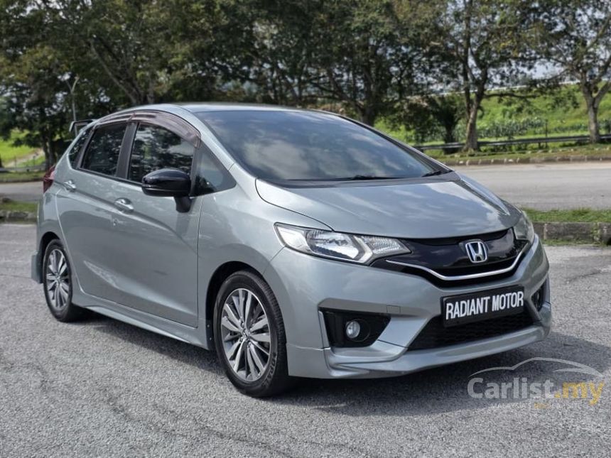 Honda Jazz 1.5 V 2015 - RM 35,800 - Carlist.my