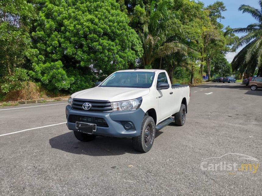Used 2017 Toyota Hilux 2.4 Standard Dual Cab Pickup - Carlist.my