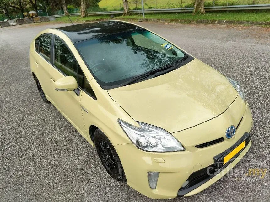 Used Toyota Prius 1.8 (HYBRID) LUXURY ENHANCED MODEL ONE OWNER - Carlist.my