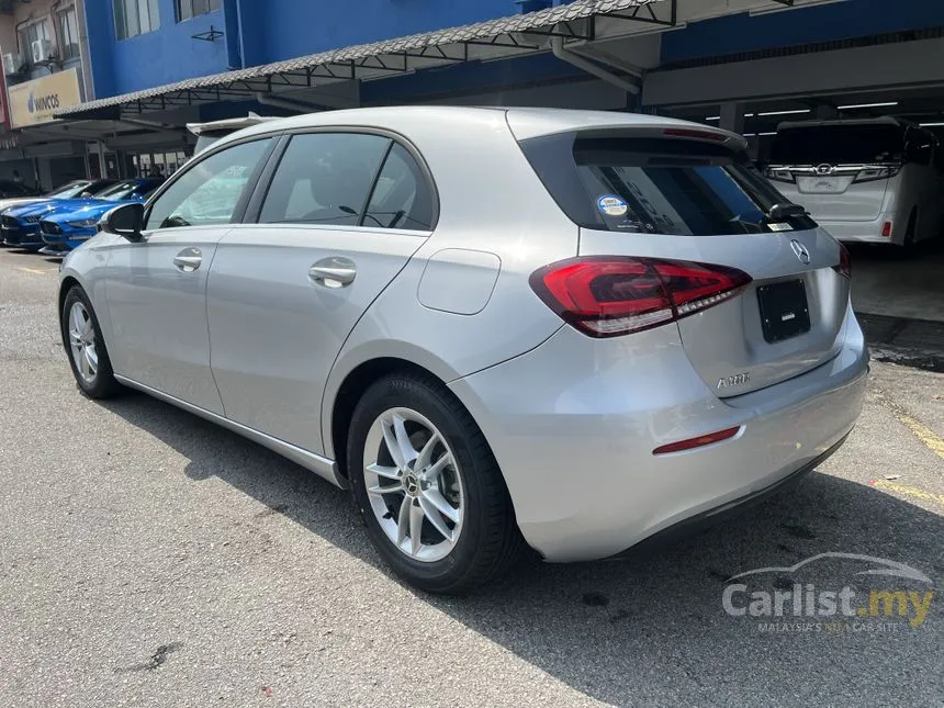Recon 2020 Mercedes-Benz A180 1.3 SE Hatchback - Carlist.my