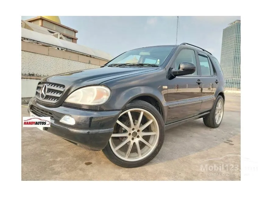 Jual Mobil Mercedes-Benz ML320 2000 3.2 di Banten Automatic SUV Hitam ...