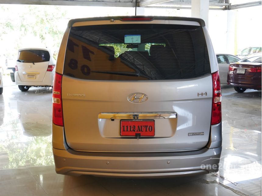 Hyundai H-1 2018 Deluxe 2.5 in กรุงเทพและปริมณฑล Automatic Van สีเทา ...