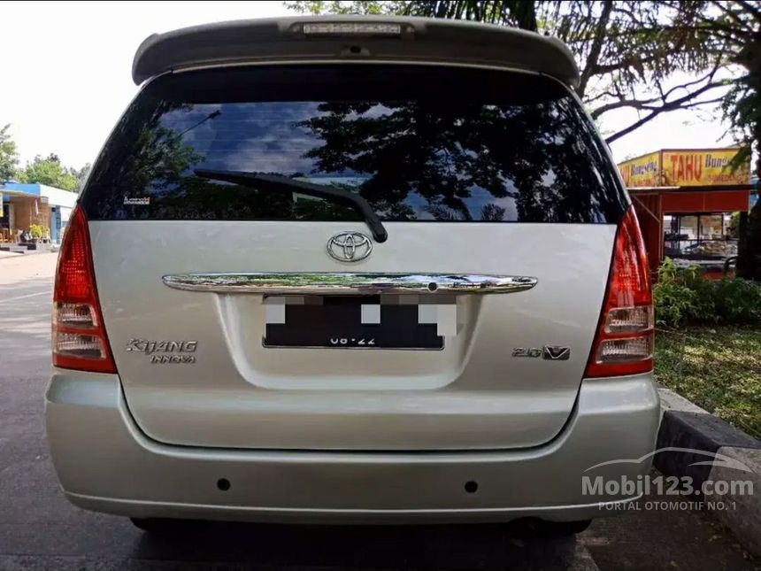 Jual Mobil Toyota Kijang Innova 2007 V 2.0 di Banten Manual MPV Silver ...