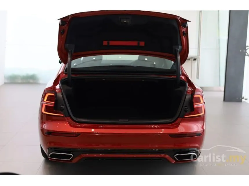 New 2022 Volvo S60 2.0 Recharge T8 R-Design Sedan **MERDEKA SPECIAL ...