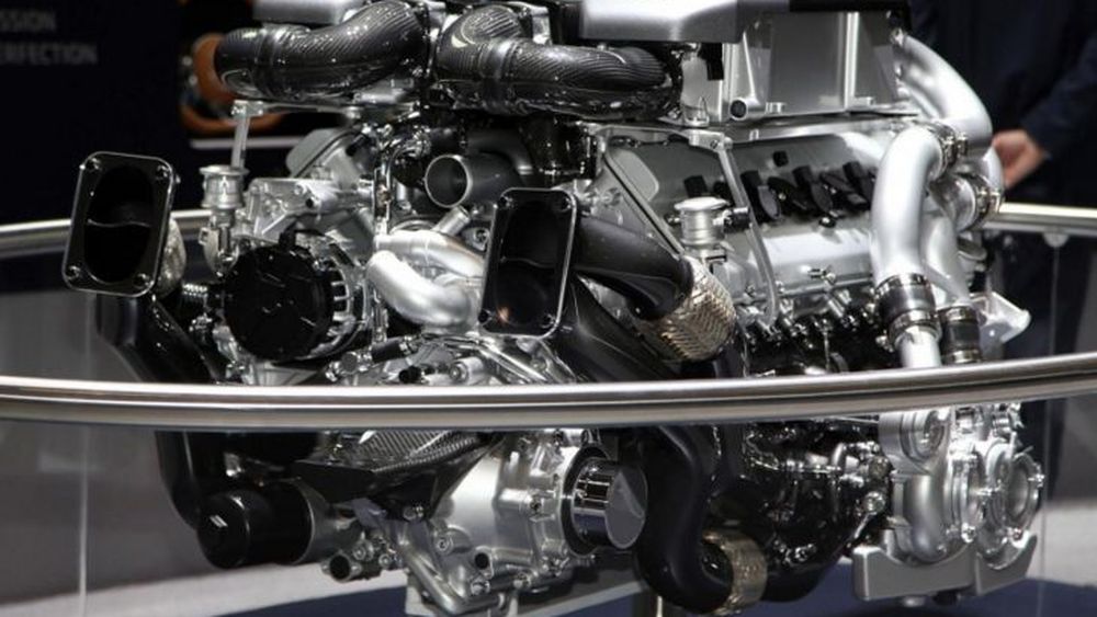 [2016 Geneva] ชมกันใกล้ๆ ขุมพลัง W16 หัวใจของปีศาจร้าย Bugatti Chiron ...