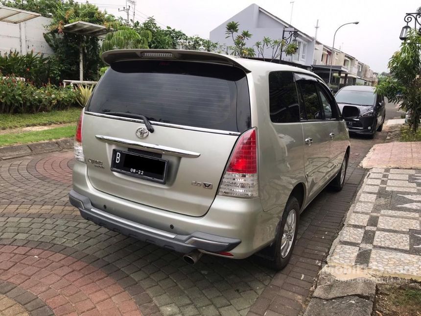 Jual Mobil Toyota Kijang Innova 2011 V 2.0 di Jawa Barat Manual MPV ...