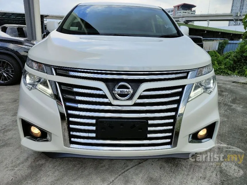 Recon 2018 Nissan Elgrand 2.5 HighWay Star 2 Power Door 7 Seater Unregister - Carlist.my