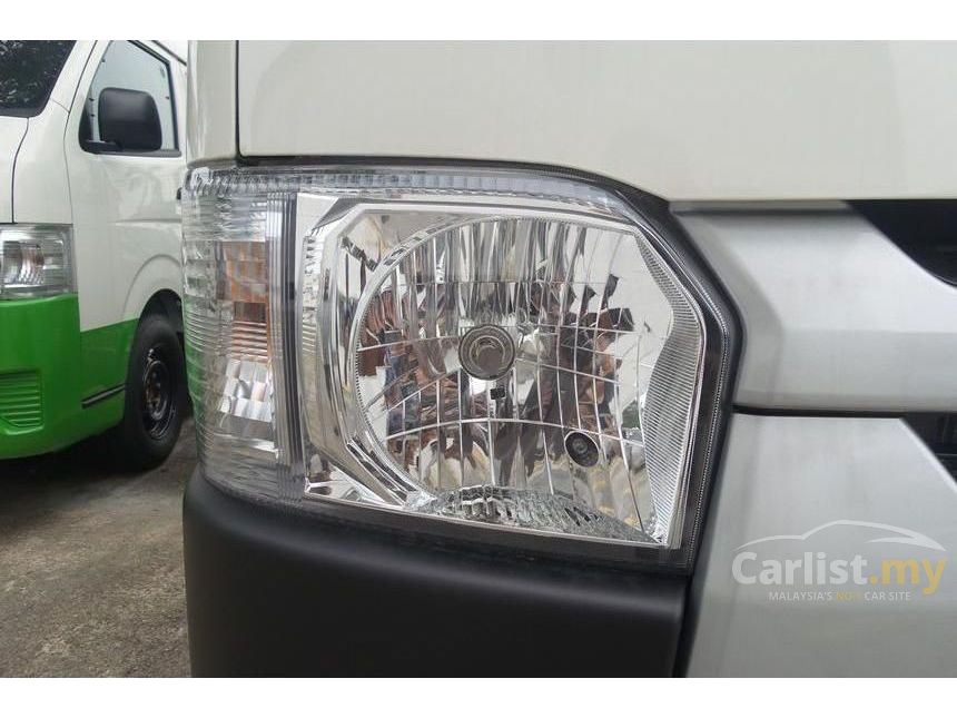 New 2016 - Toyota Hiace Window Van 2.5 Turbo Diesel (A) - Carlist.my