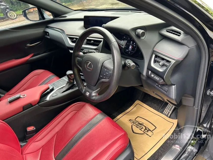 Jual Mobil Lexus UX200 2019 F Sport 2.0 di DKI Jakarta Automatic ...