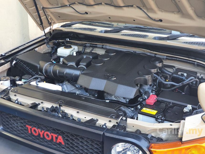 Recon 2016 Toyota FJ Cruiser 4.0 A-TRAC - Carlist.my