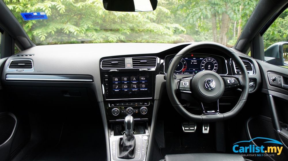 Review: Volkswagen Golf R Mk 7.5 – Track It On Sunday, Commute With It ...