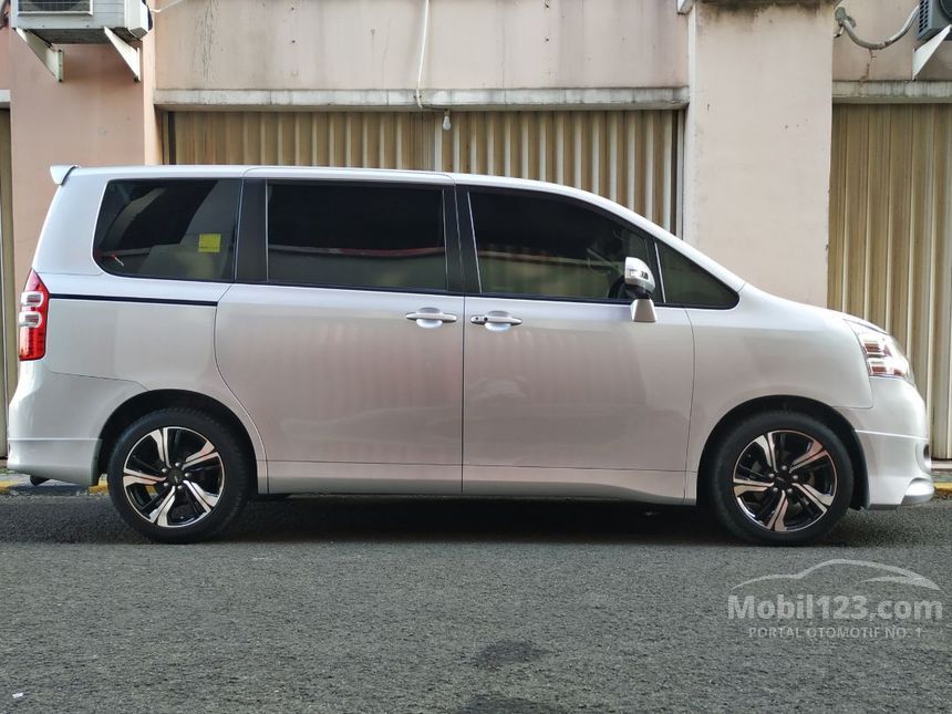 Jual Mobil Toyota NAV1 2013 V 2.0 di DKI Jakarta Automatic MPV Silver ...