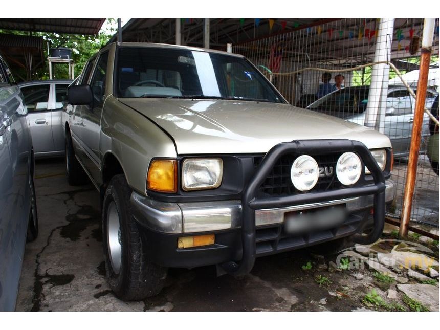 Isuzu Invader 1997 2.8 in Negeri Sembilan Manual Pickup Truck Gold for ...