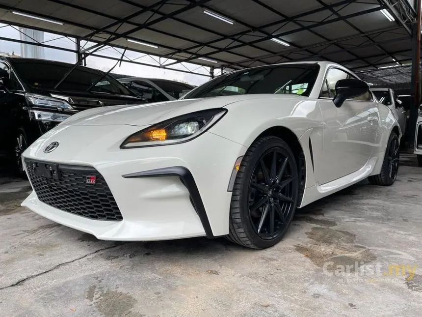 Recon 2022 Toyota GR86 2.4 RZ (6-Speed Manual Transmission) - Carlist.my