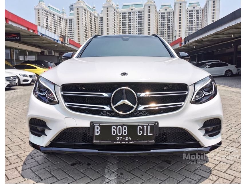 Jual Mobil Mercedes-Benz GLC200 2019 AMG Night Edition 2.0 di DKI ...