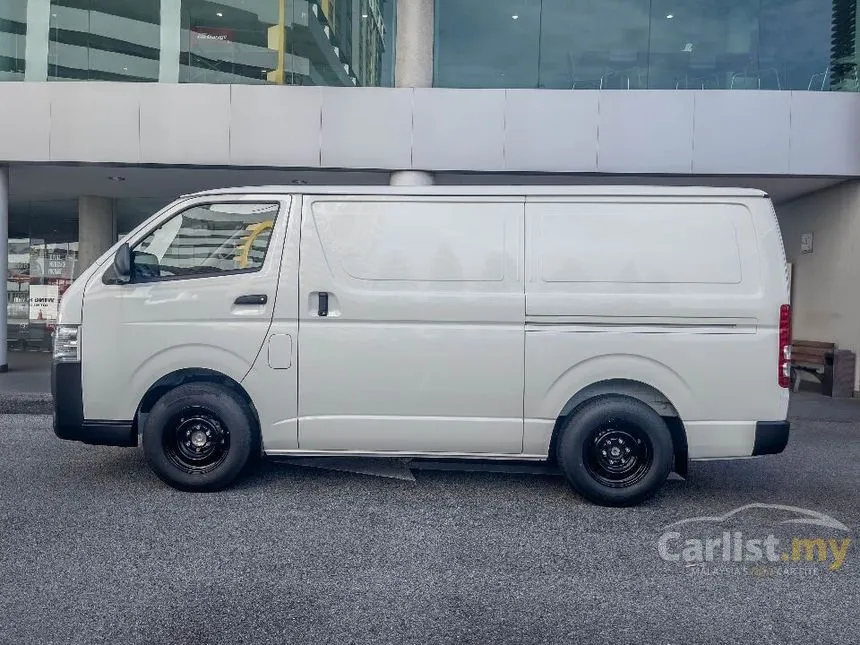 New 2022 Toyota Hiace 2.5 Panel Van Specialist Uncle Lim **Many unit ...