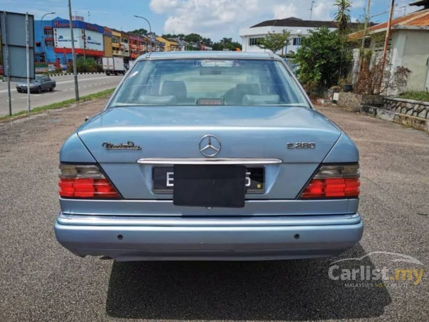 Mercedes-Benz 260E 1991 2.6 in Johor Automatic Sedan Blue for RM 8,500 ...