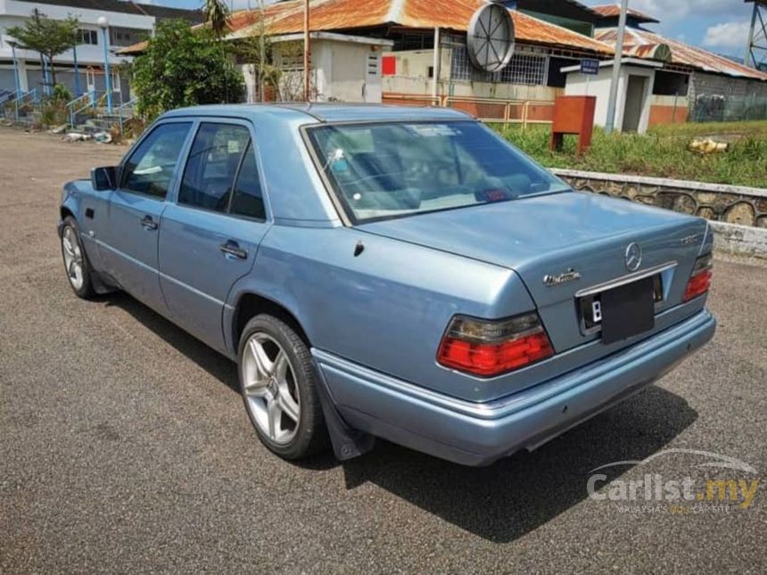 Mercedes-Benz 260E 1991 2.6 in Johor Automatic Sedan Blue for RM 8,500 ...