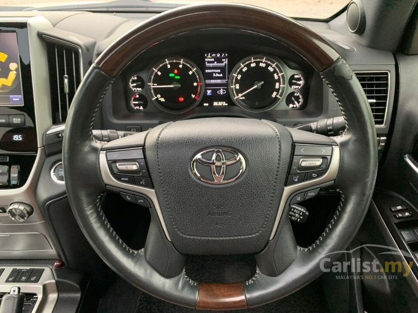 Used 2018 Toyota Land Cruiser 4.6 ZX (REAR ENTERTAINMENT SYSTEM ...