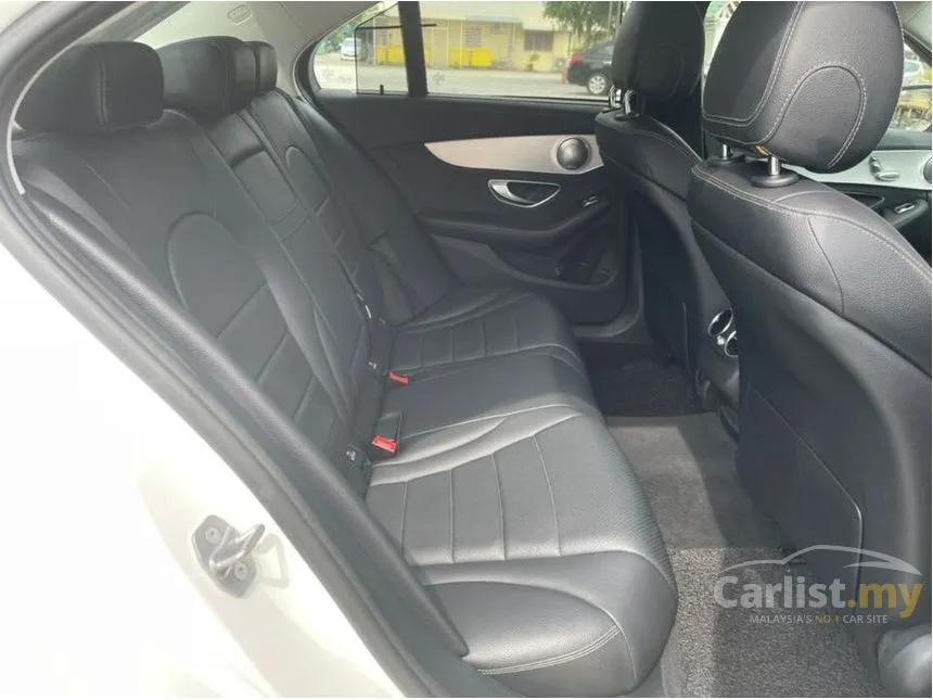 Mercedes-Benz C180 2016 AMG 1.6 in Kuala Lumpur Automatic Sedan White ...