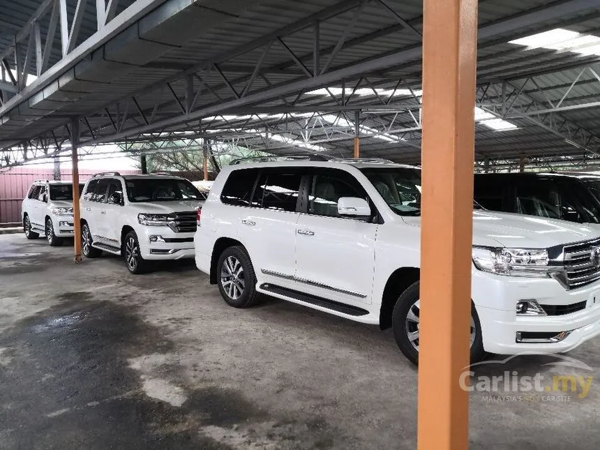 Recon 2021 Toyota Land Cruiser 4.6 ZX (3 UNIT ) RDY STOCK - Carlist.my